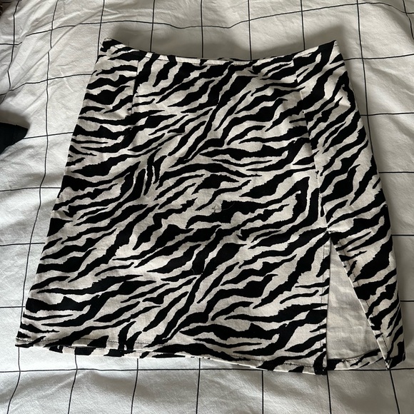 Motel Rocks | Skirts | Zebra Mini Skirt | Poshmark